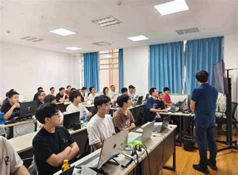 对话行业大佬，蓉华教育线下技术分享会回顾