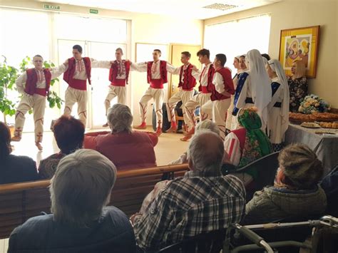 празник в дома за стари хора „св петка“ ЦПЛР