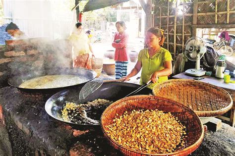 ပွင့်ဖြူမြို့နယ်၏ ဒေသထွက်ကုန်တစ်ခုဖြစ်သည့် ငြိမ့်အမှတ်တံဆိပ် ပဲကြော်လုပ်ငန်း Ministry Of