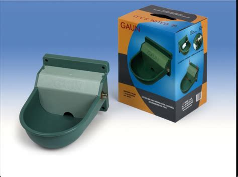 Поилка за коне Р 6 Селскостопански животни Аbs пластмаса Капацитет 3 85литра Размери