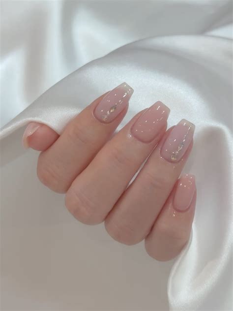 오앤유네일 홍대네일 마포네일 ෆ⸒⸒ 5월이벤트 6번 ෆ⸒⸒ 일자프렌치에 엣지스톤아트 이번달 정말 인기 많았던🤍 6번