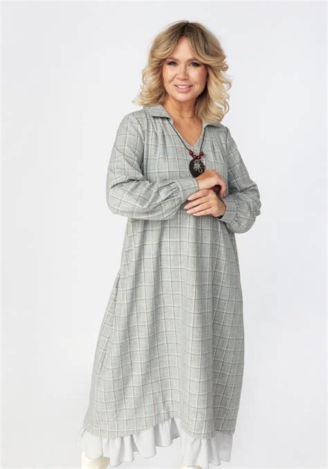 Платье с асимметричным низом и кулоном — купить за руб в магазине Леомакс