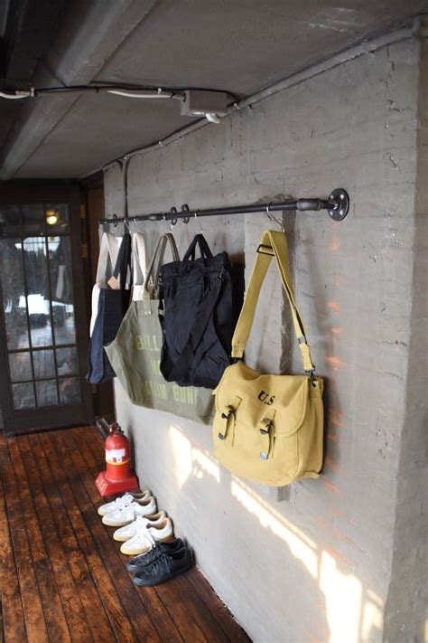 압구정 오프너샵 벽 행거 설치 👍👍👍 좁은 공간을 활용하는 파이프 Diy 파이프 인테리어 쇼핑몰