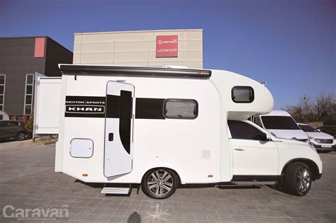렉스턴 스포츠 칸 캠핑카로 태어나다 더카라반
