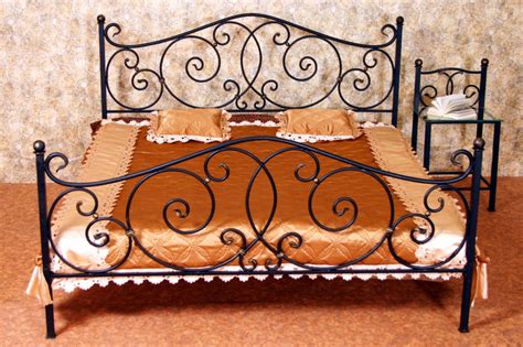 Кованая черная кровать КД Алексей