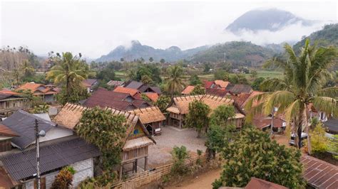 ເຊີນທ່ຽວຊົມເຮືອນອະນຸລັກ ກິນທີ່ນີ້ ທ່ຽວທີ່ນີ້（乐在老挝）