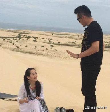 王志飛與小16歲的老婆沙漠秀恩愛原來張定涵每天面對這樣的老公 每日頭條
