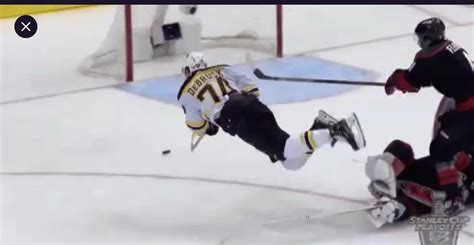 Statue Material Scrolller Statue Material Scrolller