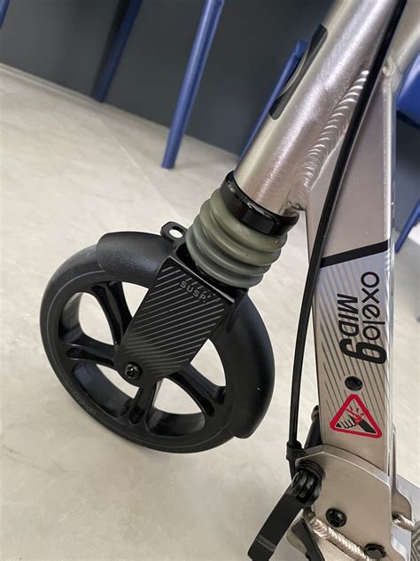Decathlon Oxelo MID 9, Sports Equipment, Sports & Games, Skates ...