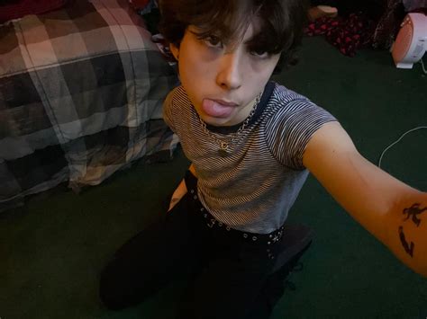 Feeling Like A Cute Emo Boy In My New Pantsss Rftmfemininity Feeling Like A Cute Emo Boy In My New Pantsss Rftmfemininity