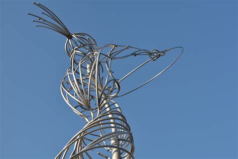 무료 이미지 분기 여자 바람 동상 선 돛대 금속 푸른 전기 작은 가지 벨 패스트 실루엣 옥외 구조물