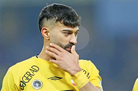 استوری تند رامین رضاییان قراردادی ندارم و بازیکن آزاد هستم واکنش