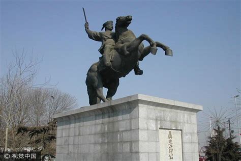 聂士成殉难纪念碑
