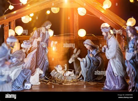 Nativity Scene Nativity Scenes Nativity Stock Photo Alamy