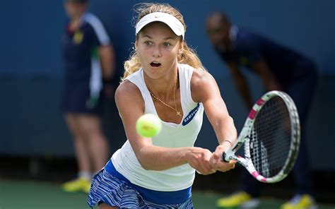 배경 화면 안나 칼린스 카야 선수권 대회 토너먼트 1920x1200px 테니스 선수 경쟁 이벤트 개인 스포츠 볼 게임 라켓 스포츠 1920x1200