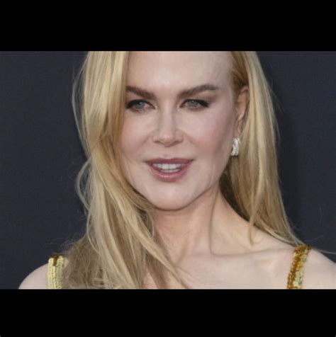 Най сетне светът ги видя Никол Кидман мина по червения килим с дъщерите си големи красавици