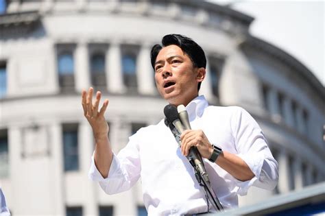 小泉進次郎參選黨主席！「日最美混血主播妻遭包圍」不忍首發聲回應 娛樂星聞