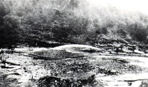 Hydraulic Sluice Washing Down The Old River Bed At Jericho High