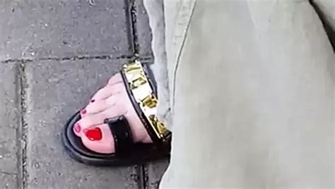 Free MILF Feet Porn Videos 36 XHamster Free MILF Feet Porn Videos 36 XHamster