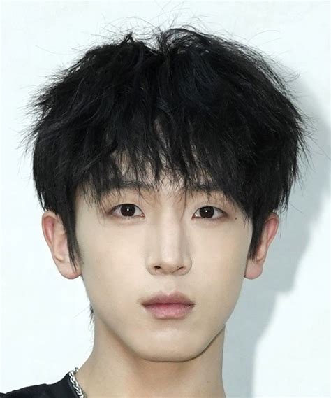 Hu Wen Le 胡文乐 Mydramalist