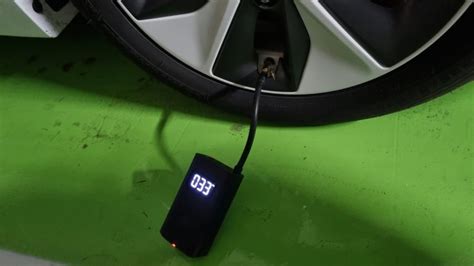 타이어 공기압 경고등 에어펌프로 공기 주입하기