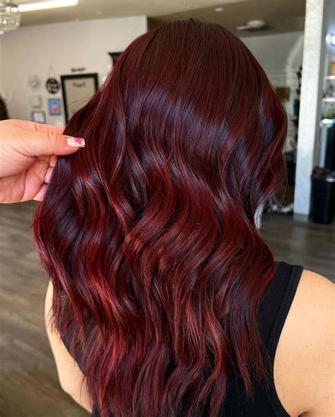 25 Trendy Deep Red Hair Color Looks Mockup Hunt
