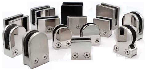 D 모양의 유리 난간에 대 한 곡선을 곡선 부분 의 고품질 D 모양의 유리 난간에 대 한 곡선을 곡선 부분