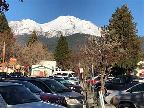 Mount Shasta Town
