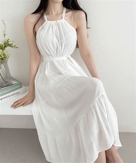 레이나 봄 여름 휴양지 홀터넥 리본 캉캉 플레어 롱 원피스 에이블리