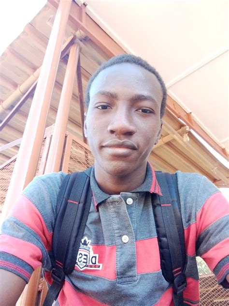 Wendsom Judicaël CompaorÉ Élève Ingénieur Statisticien économiste