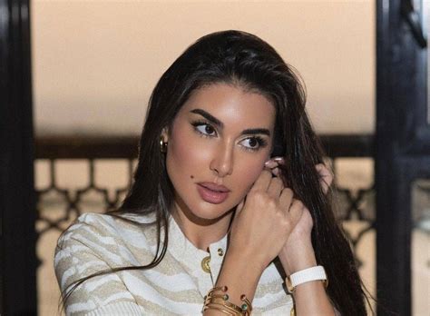 بالفيديو ياسمين صبري تكشف أسرارها مع الرياضة والموضة والراحة النفسية