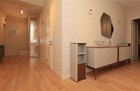 სარემონტო სარემონტო კომპანია მწვანე ფერი • Green Color