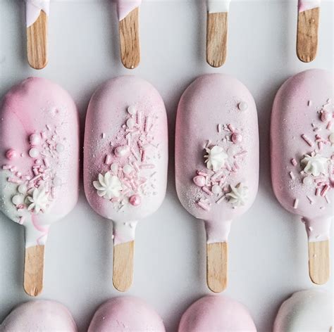 Rocket Pops White Choc Sweet Lionheart