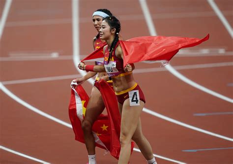 杭州亞運》田徑女子100公尺跨欄厲害了 吳豔妮搶跑還能一起比賽 Tsna體育新聞團隊