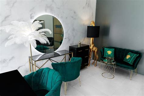 София Отдава се под наем работно място за маникюр фризьор Място в салон за красота 16 кв м Парте