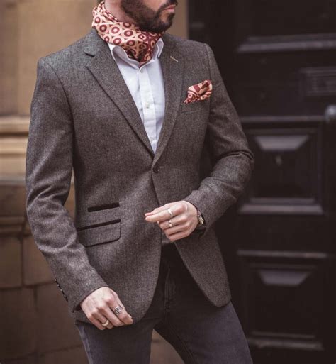 Essential Fashion Items For Men To Create A Casual Chic Style Your