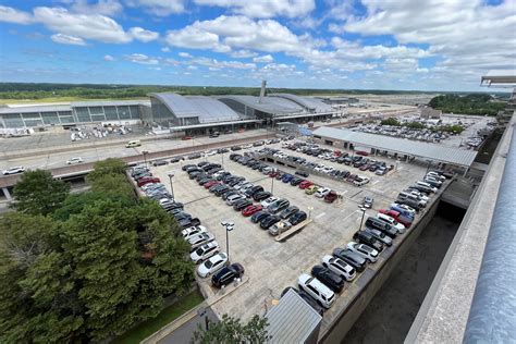 Make Airport Parking Reservations For The Holidays Now The Points Guy