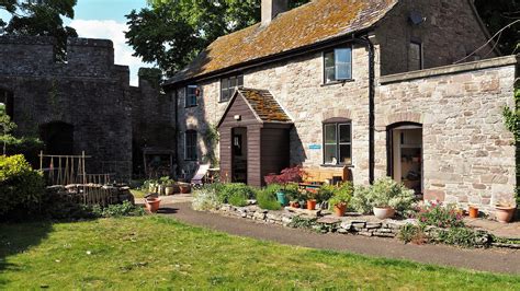 In Praise Of Vicarages By Mark Clavier Well Tempered