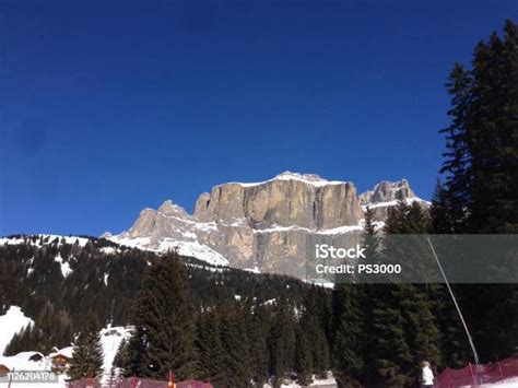 슬로프와 스키 리조트 볼 켄 스타인 백 운 석 알프스 이탈리아에서 산 봉우리의 0명에 대한 스톡 사진 및 기타 이미지 0명 겨울 겨울 스포츠 Istock