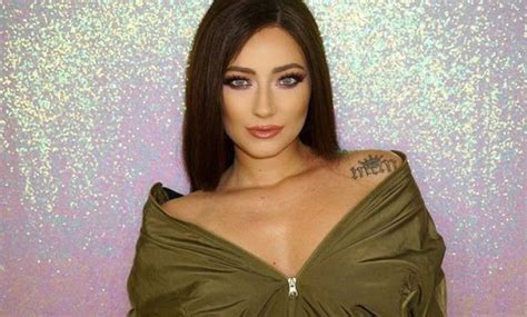 4 Vite Pa Lyer Flokët Ronela Hajati Merr Më Në Fund Vendimin Ti Ndryshoj Ato Gazeta Online