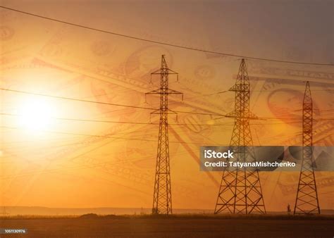 높은 전압 전원 전송 선입니다 에너지 기둥입니다 일몰 미국 달러에서 0명에 대한 스톡 사진 및 기타 이미지 0명 강철 건설 산업 Istock