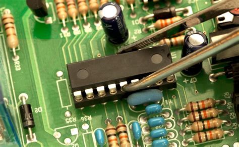 Assemblage Par Trous Traversants Ou Assemblage Cms Avantages Et