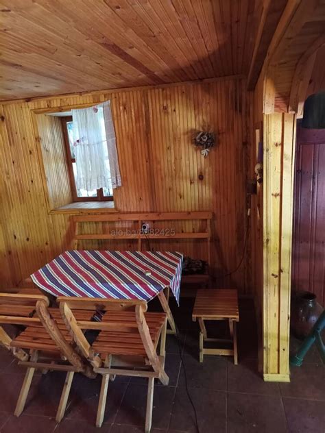 Медвен Автентична възрожденска къща отлично състояние Двуетажна къща 120 кв м РЗП 504 кв м двор