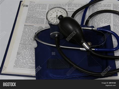 Sphygmomanometer Image And Photo Free Trial Bigstock
