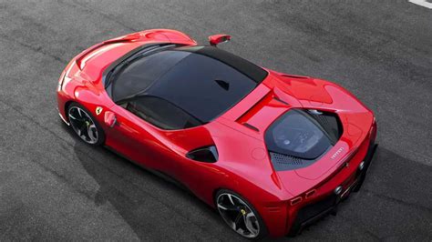 Ferrari Sf90 Stradale Supercarro Híbrido Plug In Surge Com 1000 Cv