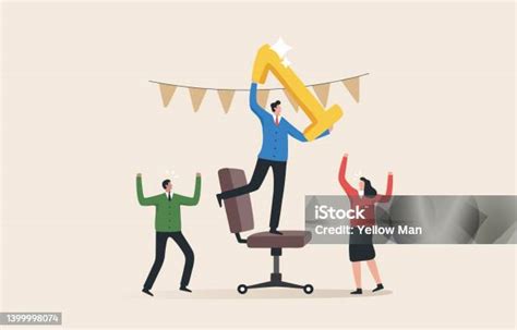 성공적인 업무 성과 또는 팀 승리 우승자 또는 리더십 경력 업적 또는 챔피언십 개선에 대한 스톡 벡터 아트 및 기타 이미지 개선 경쟁 기업 문화 Istock