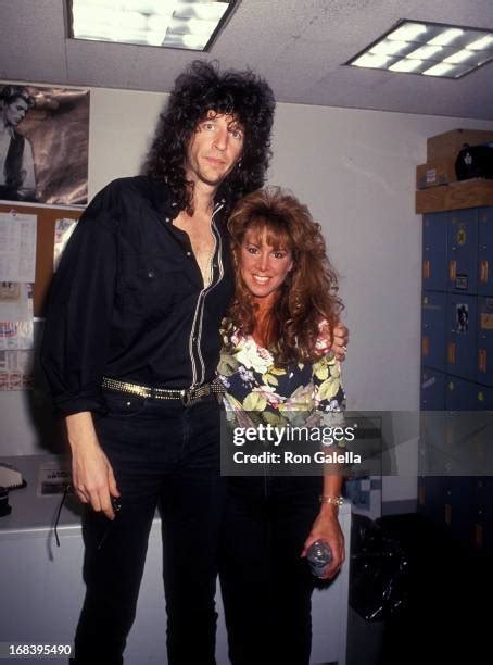 137 Howard Stern Jessica Hahn Photos And High Res Pictures Getty Images