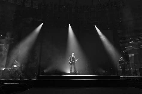 Flood Live In Photos Cigarettes After Sex At Madison Square Garden