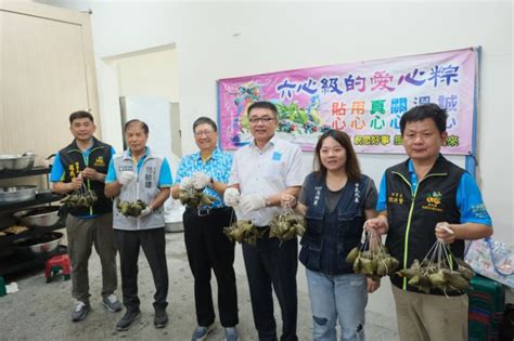 竹北新社包7500顆愛心粽送弱勢 楊文科感謝志工