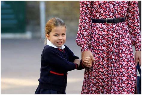 პრინცესა შარლოტა დაწყებით სკოლაში წავიდა Imedinews